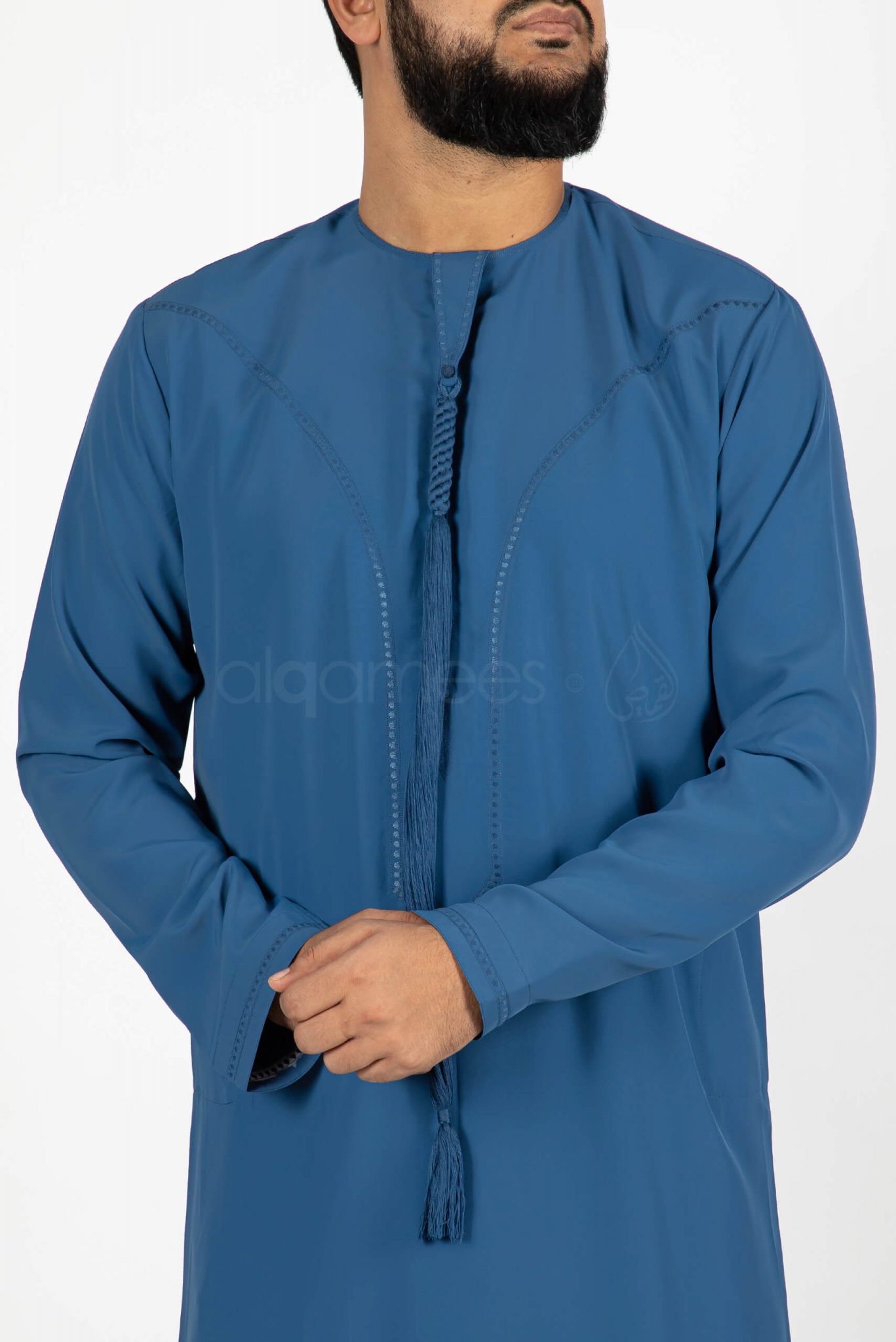 Exploring Thobes from 8 Different Cultures – alqamees