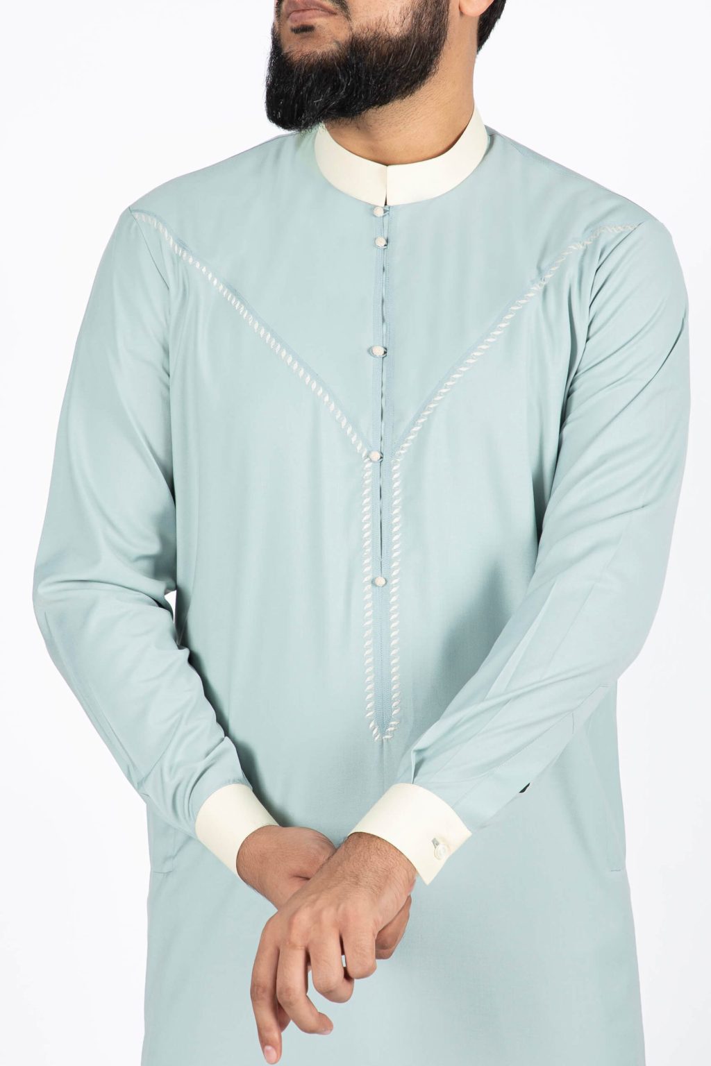 Exploring Thobes from 8 Different Cultures – alqamees