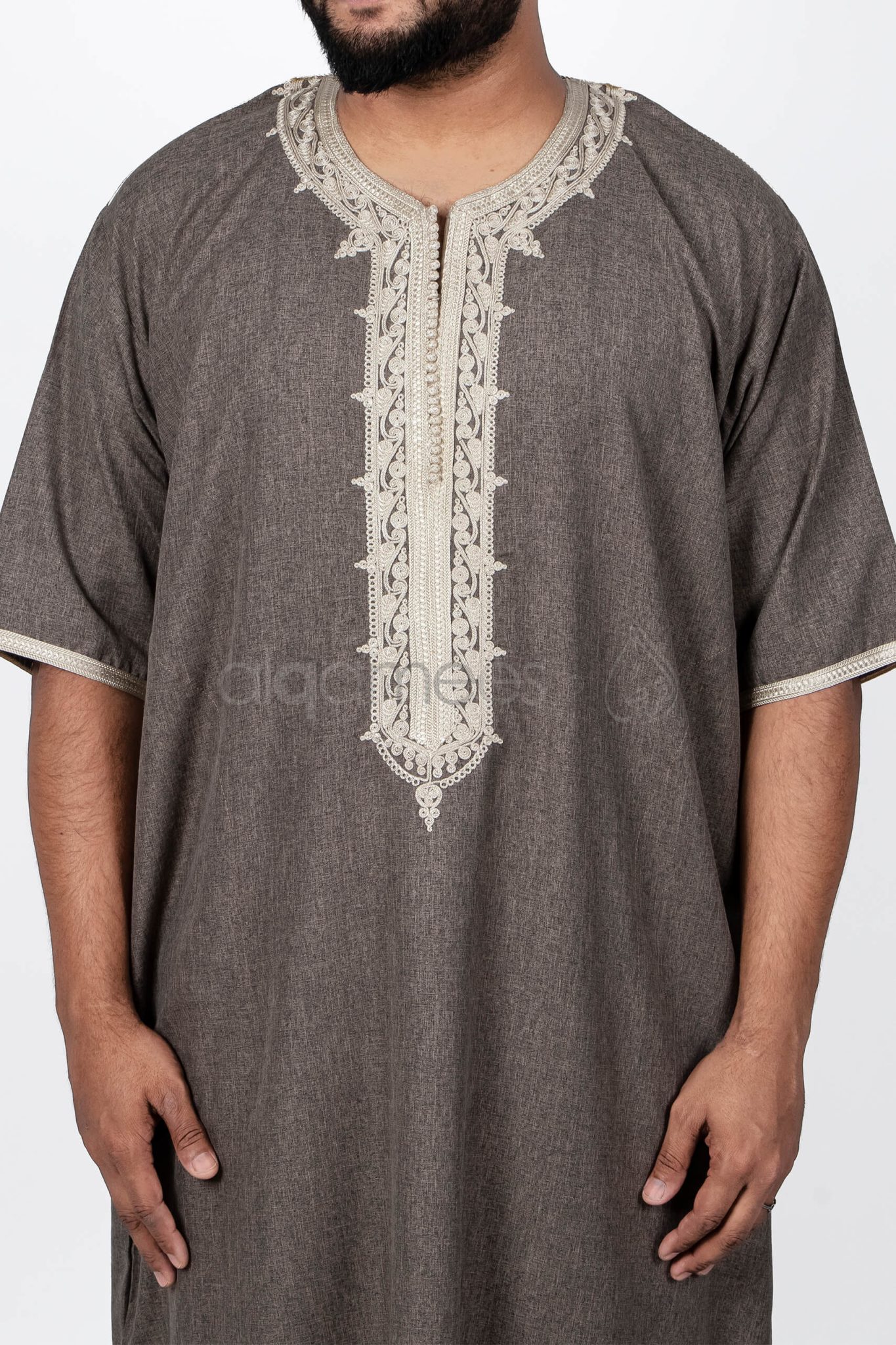 Exploring Thobes From 8 Different Cultures - alqamees