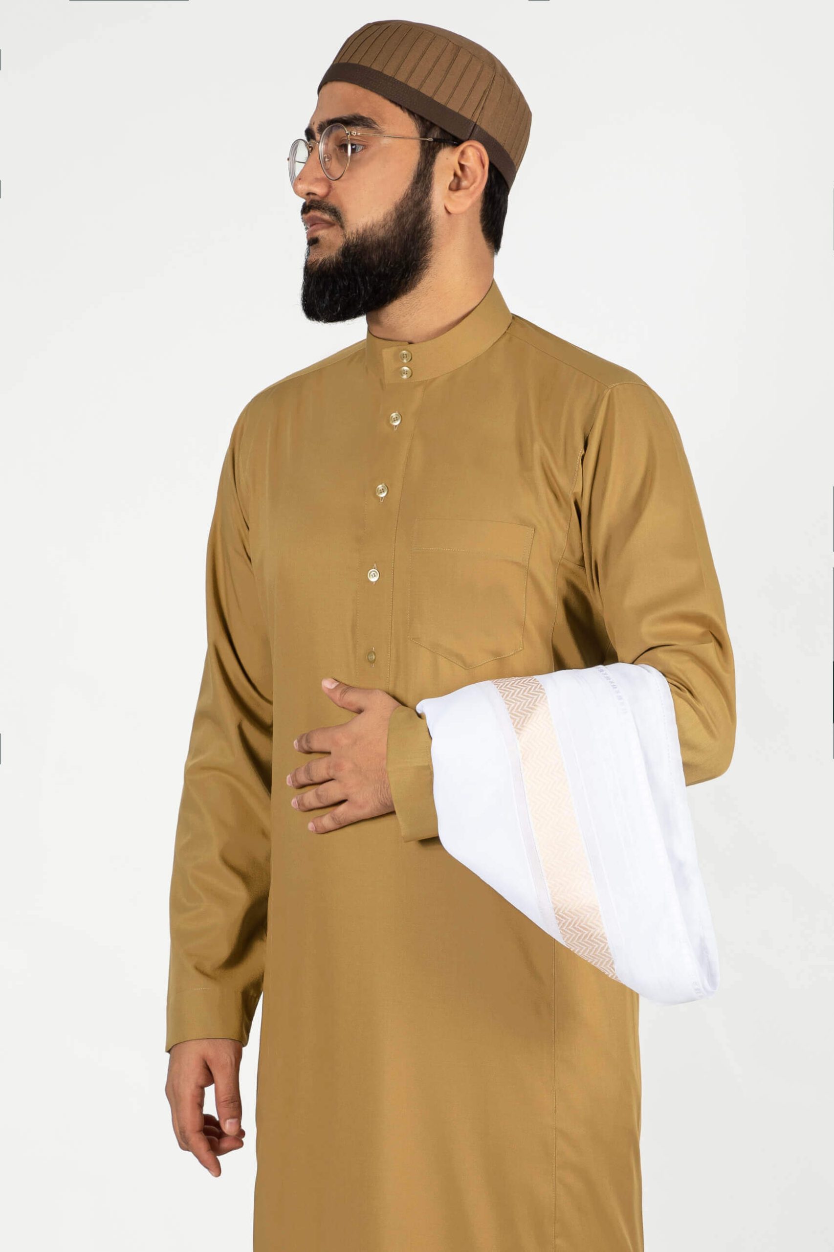 Exploring Thobes From 8 Different Cultures - alqamees