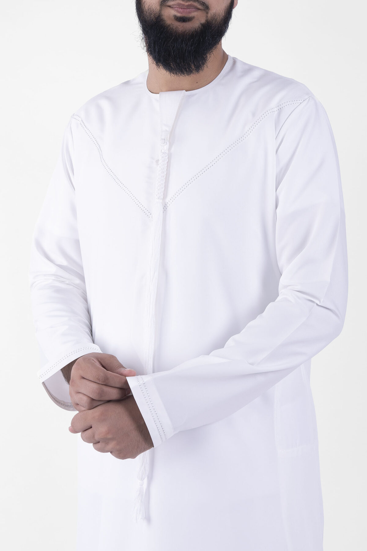 Dash - White Embroidery Kandora - alqamees